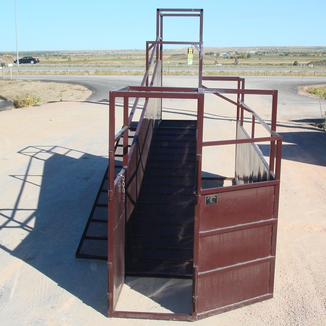 Stationary Loading Chutes - Cow Country Equipment
